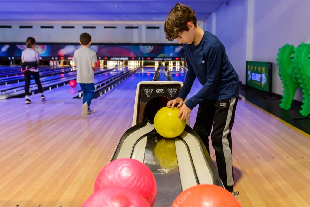 Tenpin Bowling - ALSAA Gym Dublin Airport